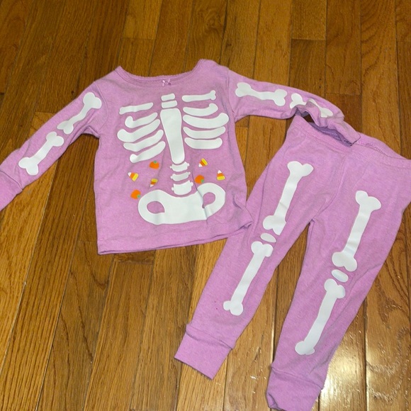 Carter's | Pajamas | Girls Skeleton Glowinthedark Pajamas | Poshmark